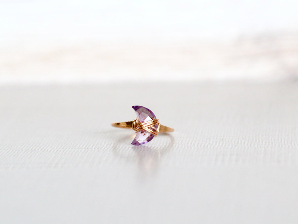 Moonbeam Ring - Amethyst - Saressa Designs®